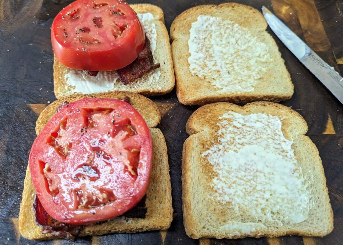 Fried Egg Tomato Sandwich