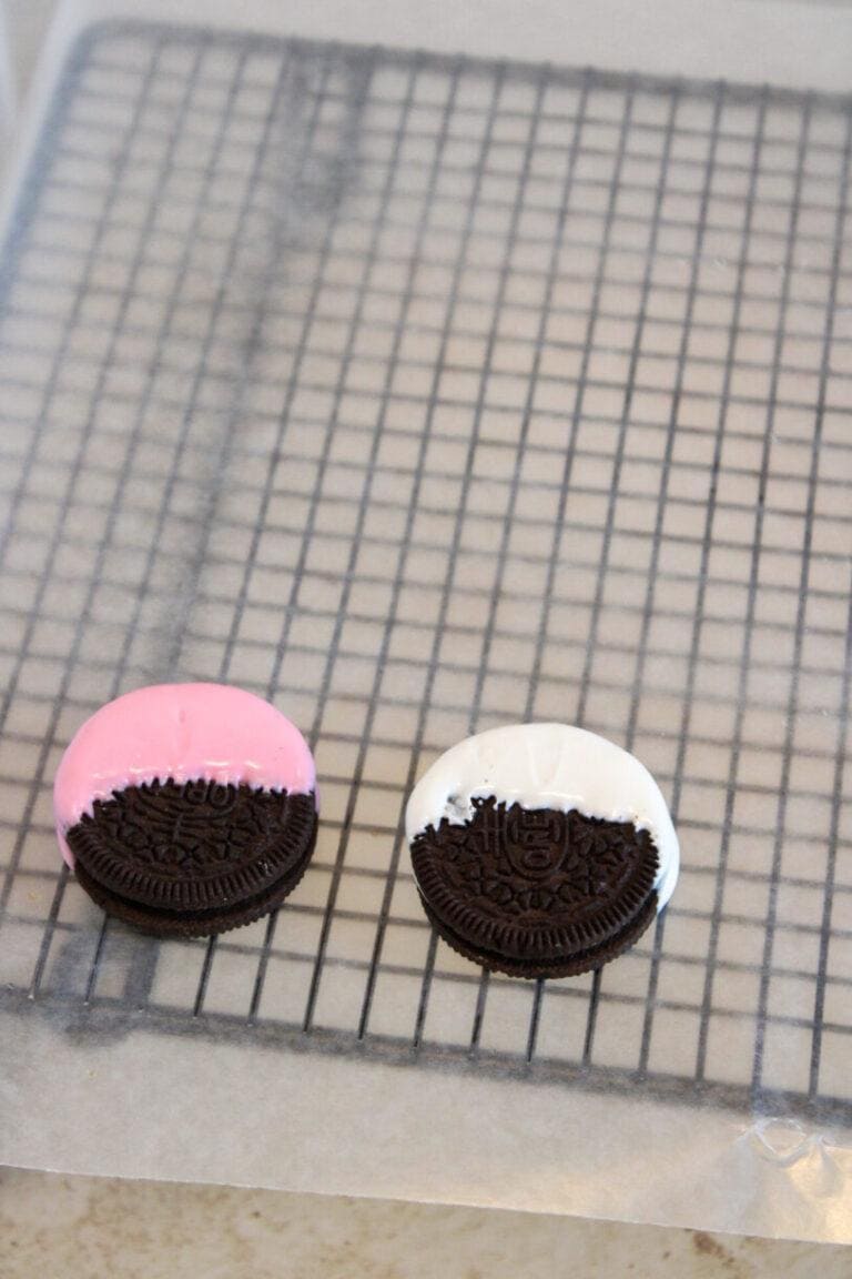 Valentine Oreo Lovebug Treats