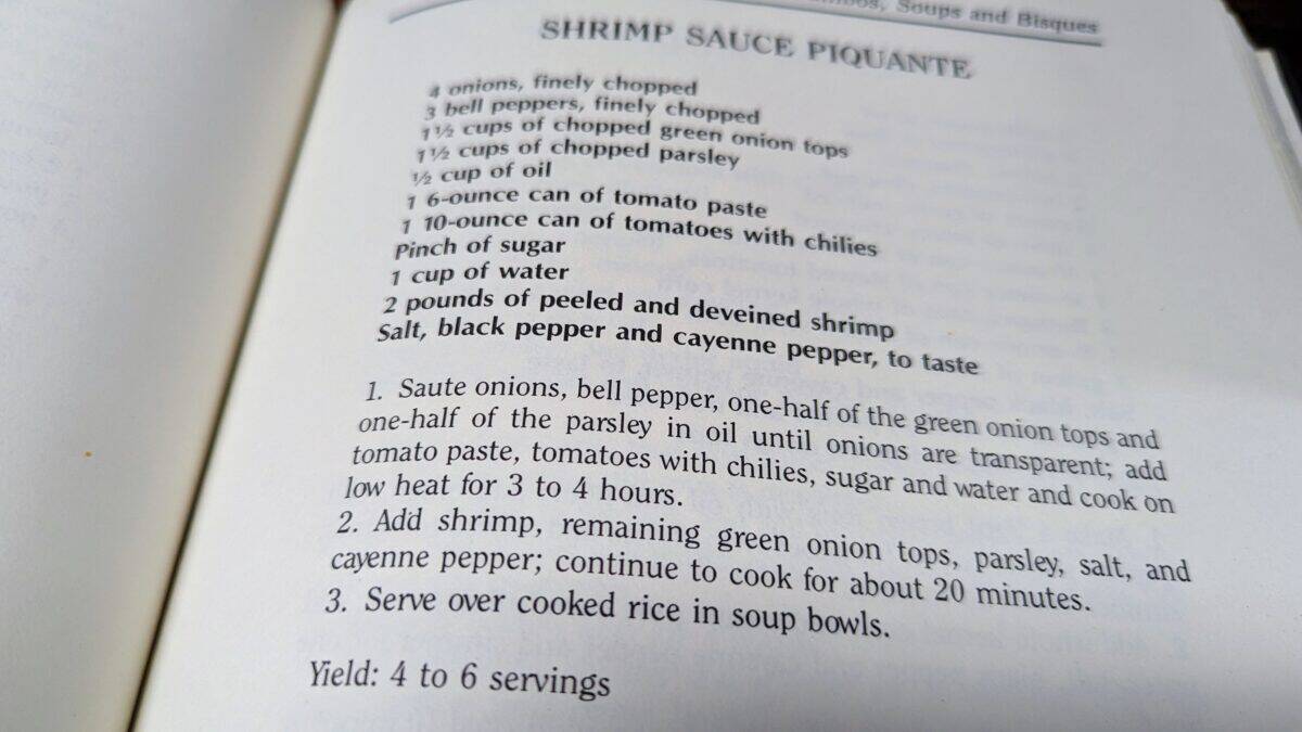 Shrimp Sauce Piquante - Forking Good Food
